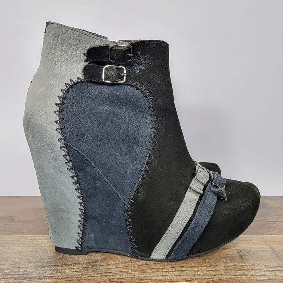 Restricted | Shoes | Restricted Hidden Wedge Color Blocked Leather ...